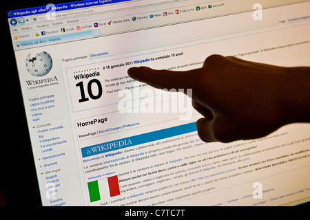 Image of a computer screen showing the Wikipedia logo Stock Photo - Alamy