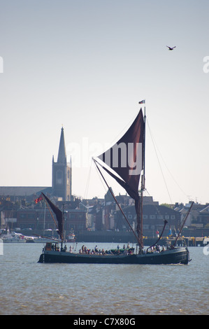 Thames Sailing Barge Thistle of Topsail Charters, Harwick Harbour Stock ...