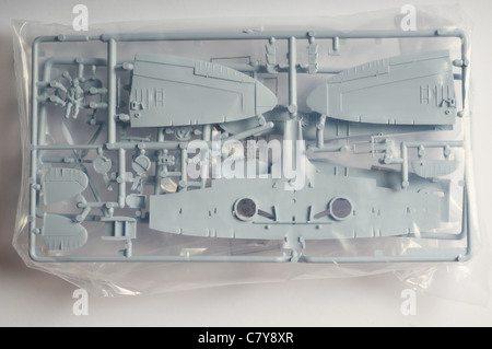 Supermarine Spitfire Mk.1a Airfix aircraft model 1:72 scale Stock Photo - Alamy