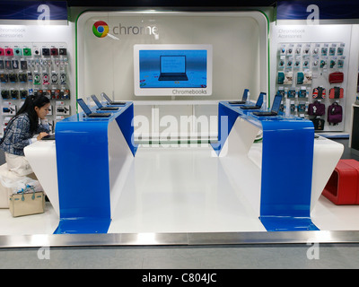 Google opens its first Chromebook shop or Chrome Zone inside PC World ...