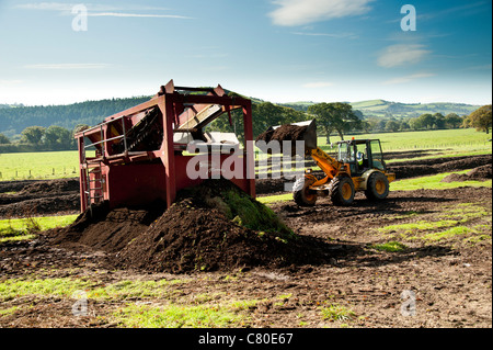 Large-scale composting domestic green household waste, UK - tractor ...