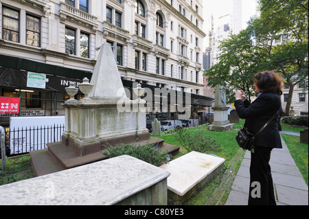 The grave of Alexander Hamilton in Manhattan's Trinity churchyard. His ...