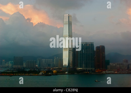 Sunset in Victoria Harbour Stock Photo - Alamy