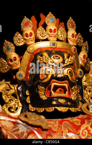 Tibetan Mahakala Mask with five skulls Stock Photo - Alamy