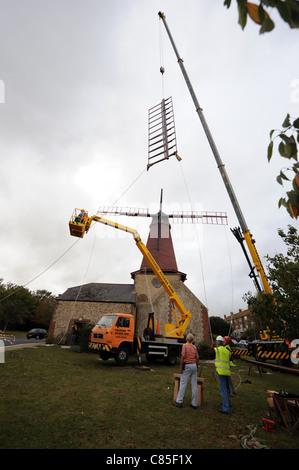 West Blatchington windmill in Hove getting its new sails today as ...
