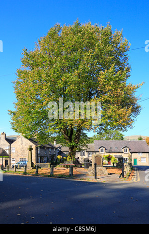 Castleton Village in the Derbyshire Peak District in England, with ...