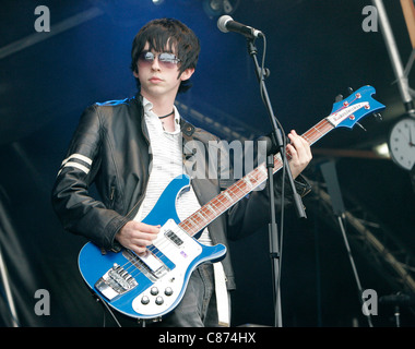 Owen Strathern (Bass) of The Tides at Tennents Vital 06 Belfast ...