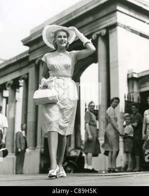 PATTI MORGAN (CHAMOUN) 1928-2001 - Australian-born fashion model and ...