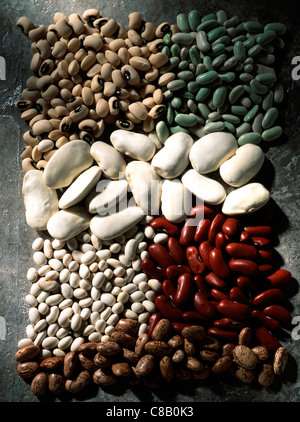 Flageolet beans, shell Stock Photo - Alamy