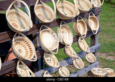 Coiled Gullah Sweetgrass Basket weaving, South Carolina Stock Photo - Alamy