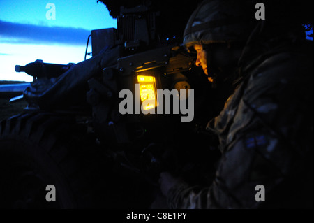 L118 light artillery field guns overlooking city centre, Mills Mount ...