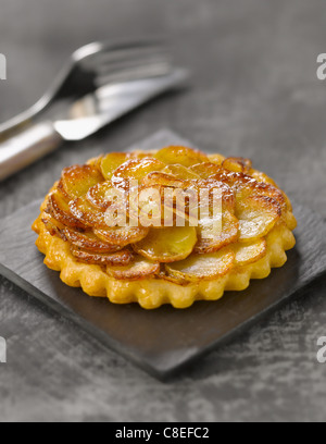 Ratte potato tatin tartlet Stock Photo - Alamy