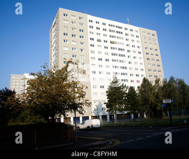 High rise flats, Anlaby Road, Hull, Yorkshire, England Stock Photo - Alamy