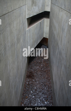 Interior architecture of the Memory Void room at the Jewish Museum in ...