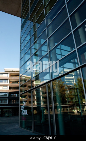 A vertical shot of a modern building on a sunny day Stock Photo - Alamy