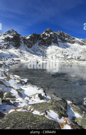View of the Prostredne Spisske pleso and Ladovy stit in Mala Studena ...