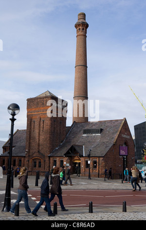 Liverpool albert dock the pumphouse bar and red boat bar Stock Photo ...