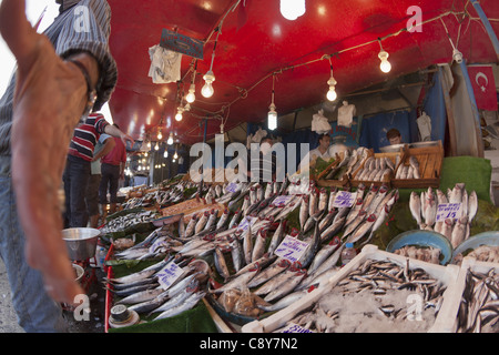 Fish market, by the Galata Bridge, Istanbul, Turkey Stock Photo - Alamy