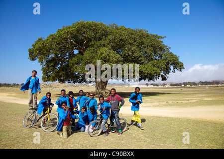 Eritrean school children in Asmara Eritrea wearing uniforms Stock Photo: 12595712 - Alamy