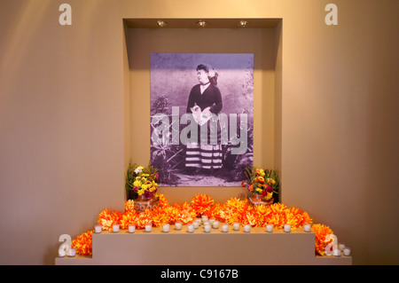 Photograph of Mexican opera singer Angela Peralta and Day of the Dead ...