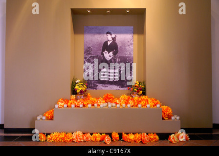 Photograph of Mexican opera singer Angela Peralta and Day of the Dead ...