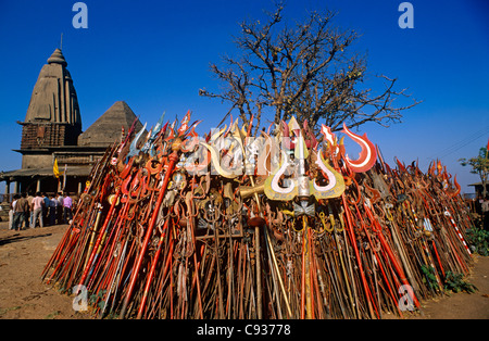 India, Madhya Pradesh, Chauragarh, nr Pachmarhi. Numerous tridents, or ...