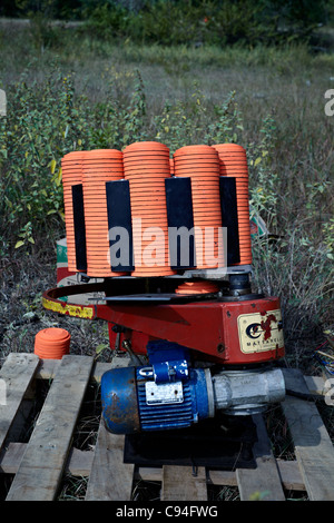Clay pigeon trap machine for firing discs for shooting laser disc trap ...
