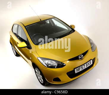 2007 Mazda 2 TS2 Stock Photo - Alamy