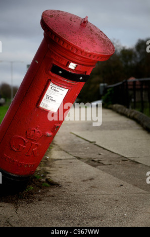 Damaged Royal Mail Box, Onthank, Kilmarnock, Scotland Stock Photo - Alamy