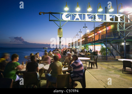 The Jetty Restaurant at dusk, Stokes Hill Wharf, Darwin Waterfront ...