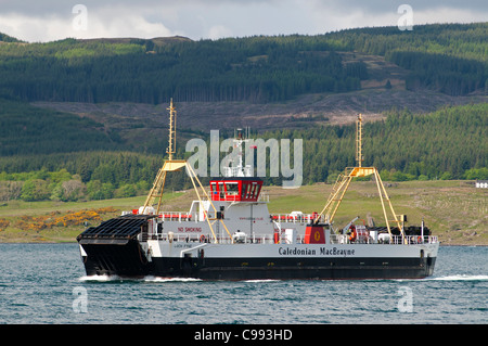 The Lochaline to Fishnish (Isle of Mull) car ferry 'Loch Fyne' at ...