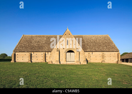 13th Century Great Coxwell Monastic Barn, Farringdon, Oxfordshire Stock ...