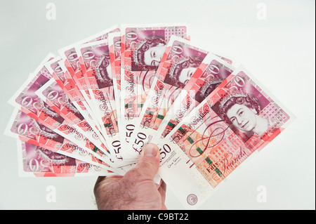 New UK £50 notes, the highest denomination note in circulation, issued ...