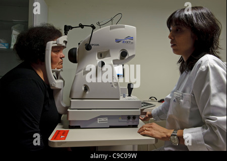 Topcon OCT-1000 Optical Coherence Tomography System for Measurements of ...