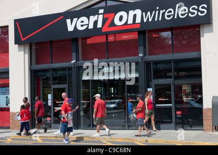 Verizon Wireless Store Front in Superstition Shopping Mall. Verizon is ...