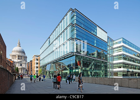 SALVATION ARMY INTERNATIONAL HEADQUARTERS Stock Photo - Alamy