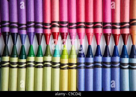 Many crayons in various colors arrayed Stock Photo - Alamy