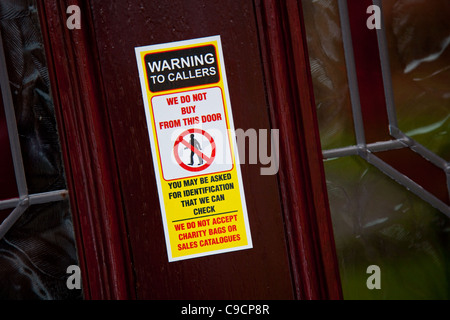 A bogus caller warning sign, England Stock Photo - Alamy
