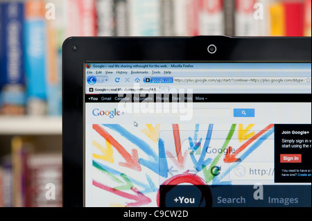 Google Plus website Stock Photo - Alamy