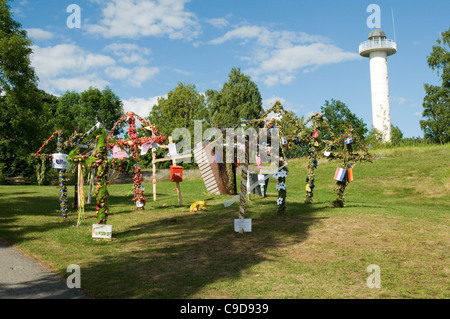 Swedish Midsummer pole maypole poles phallic symbol sweden nordic ...