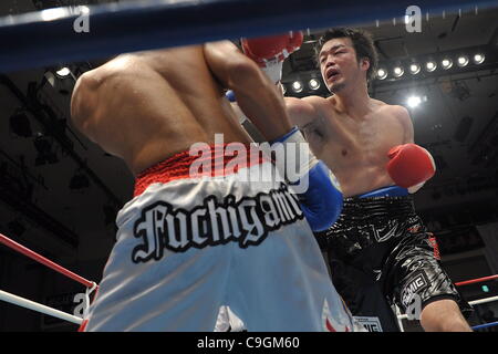 (R-L) Makoto Fuchigami, Koji Sato (JPN), DECMBER 12, 2011 - Boxing ...