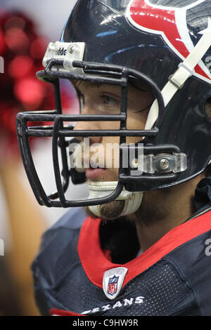 Houston Texans linebacker Bryan Braman runs to the practice fields for ...