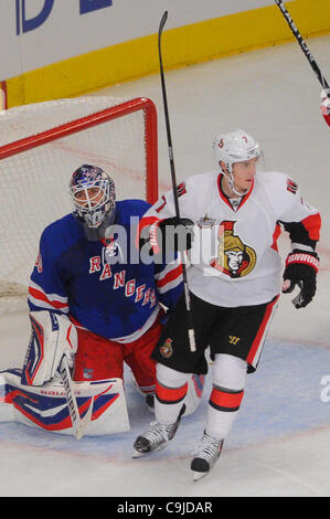 Ottawa Senators' Kyle Turris (7) celebrates his goal with teammates ...