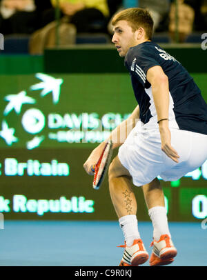 Davis Cup Tennis at Braehead Arena. Andy Murray (GB) v Laurent Bram ...