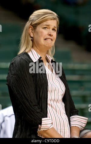 Milwaukee head coach Sandy Botham during an NCAA college basketball ...