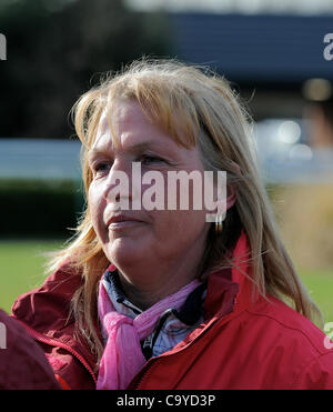 TRACY WAGGOTT TRAINER SOUTHWELL RACECOURSE SOUTHWELL ENGLAND 06 March ...