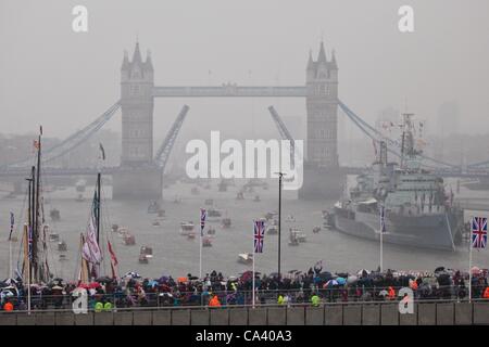 Queen's Diamond Jubilee Thames River Pageant 3rd June 2012 Stock Photo ...