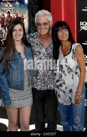 Holly Cronin, Kevin Cronin, Lisa Cronin at arrivals for ROCK OF AGES ...