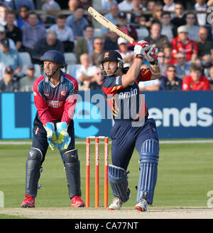 Graham Napier in batting action for Essex - Upminster CC vs Essex CCC ...