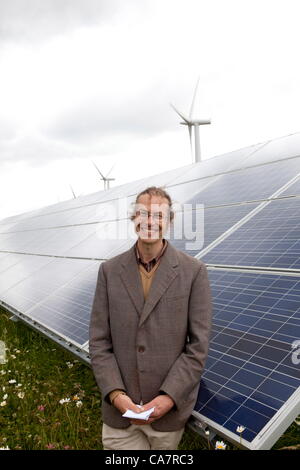 Westmill Solar and Wind Turbine community energy project, on the ...